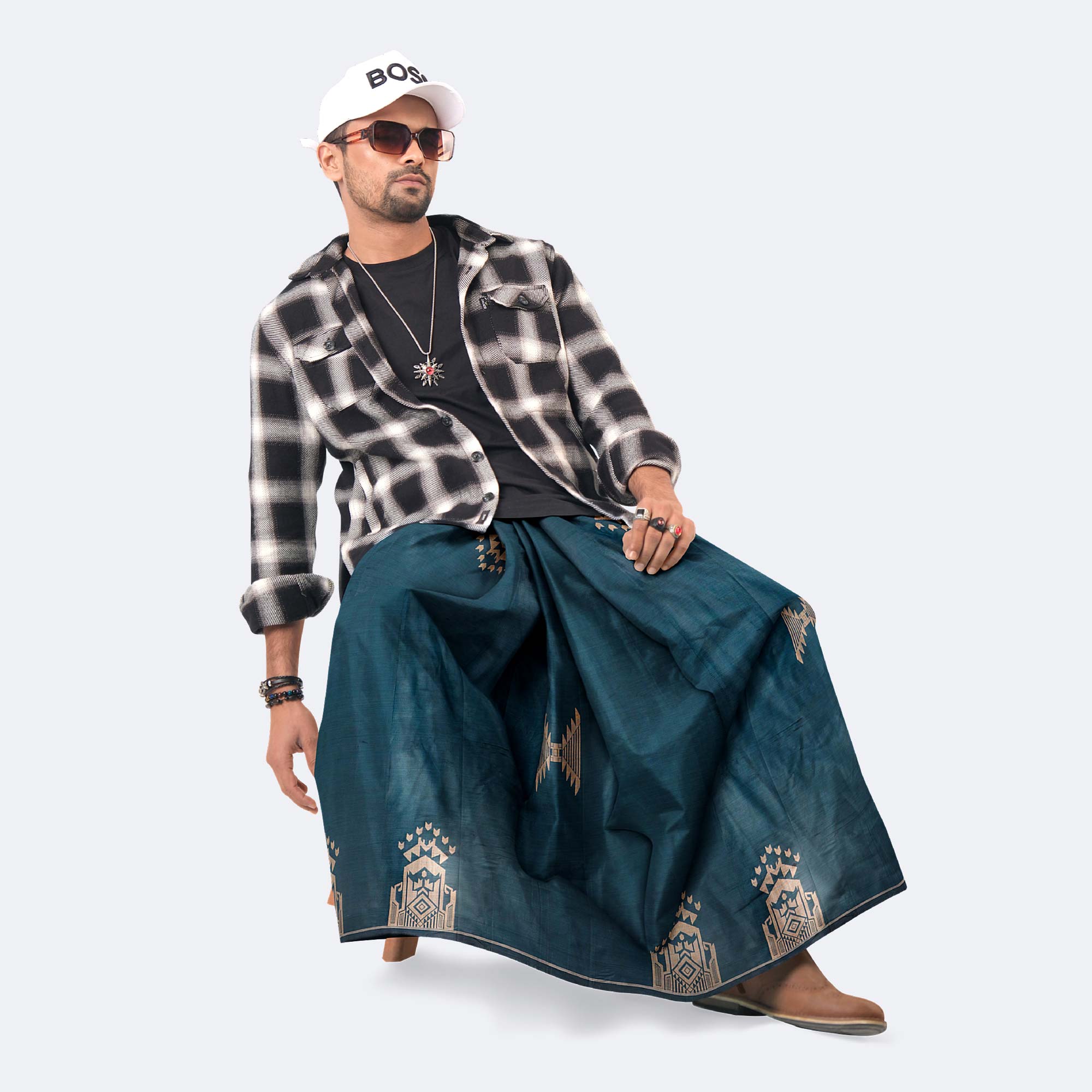 Amanat Shah Lungi - Crown